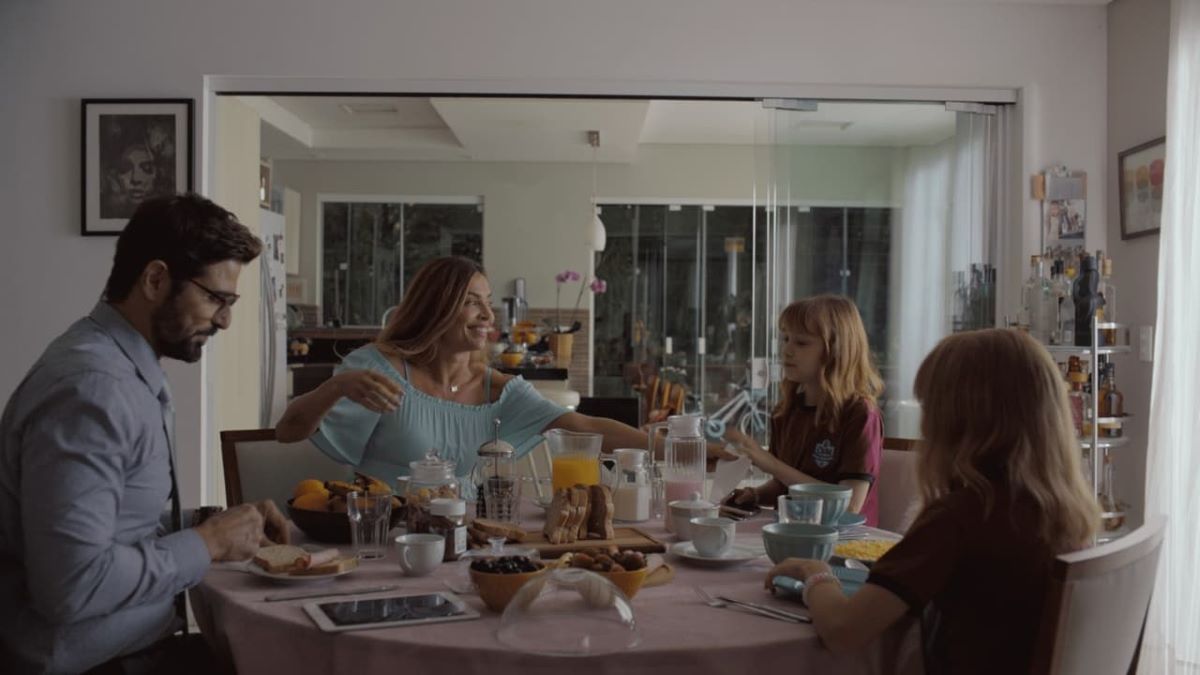 Uma Família Feliz, com Grazi Massafera e Reynaldo Gianecchini, ganha ...